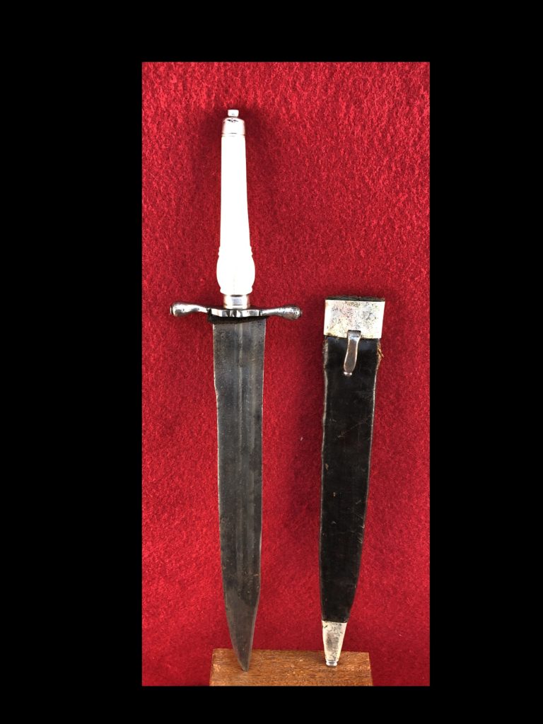 Plug Bayonet possibly English. Bone and Silver grip. 1680-1720 ...