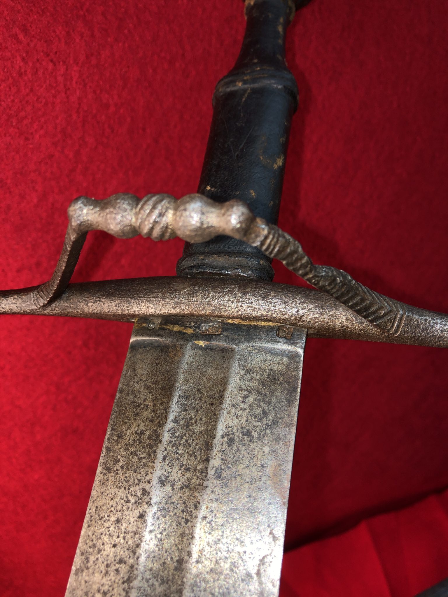Swiss or North German Riding Sword 1480-1530 - Southern Cross Antique Arms
