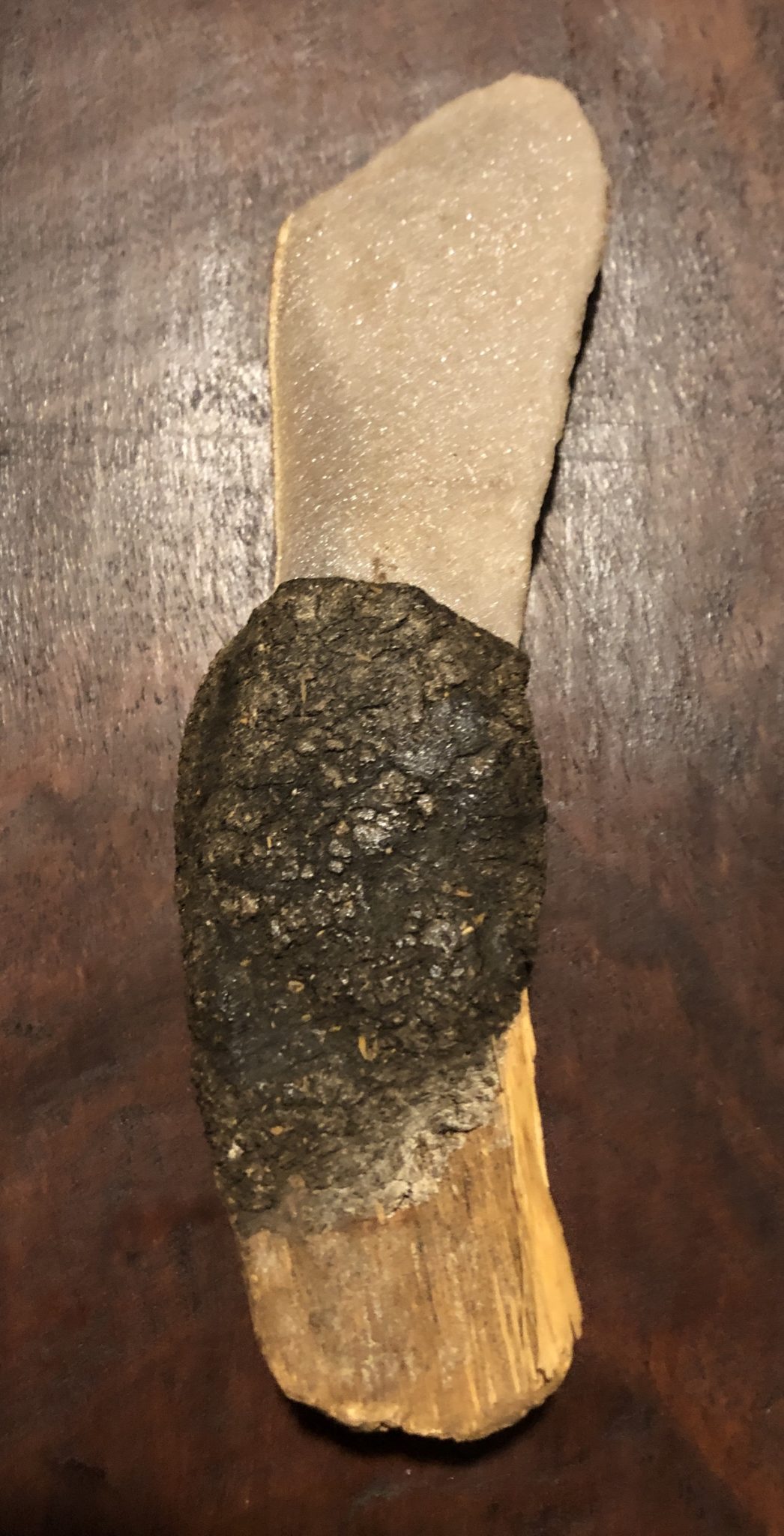 Quartzite knife with old wood and gum grip (Q13) SOLD - Southern Cross ...