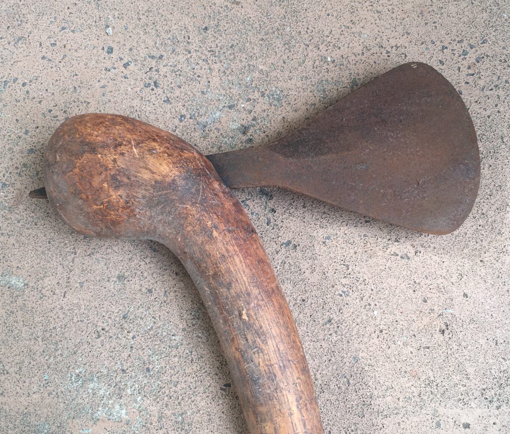 Axe, African war axe, Congo/Zaire - Southern Cross Antique Arms